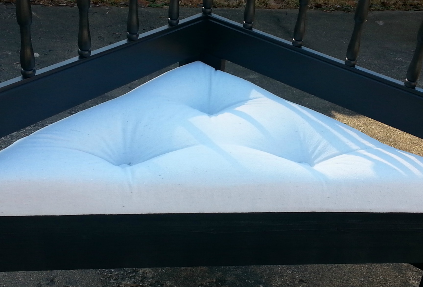 Button Tufting 101 {3 easy steps} - My Repurposed Life®