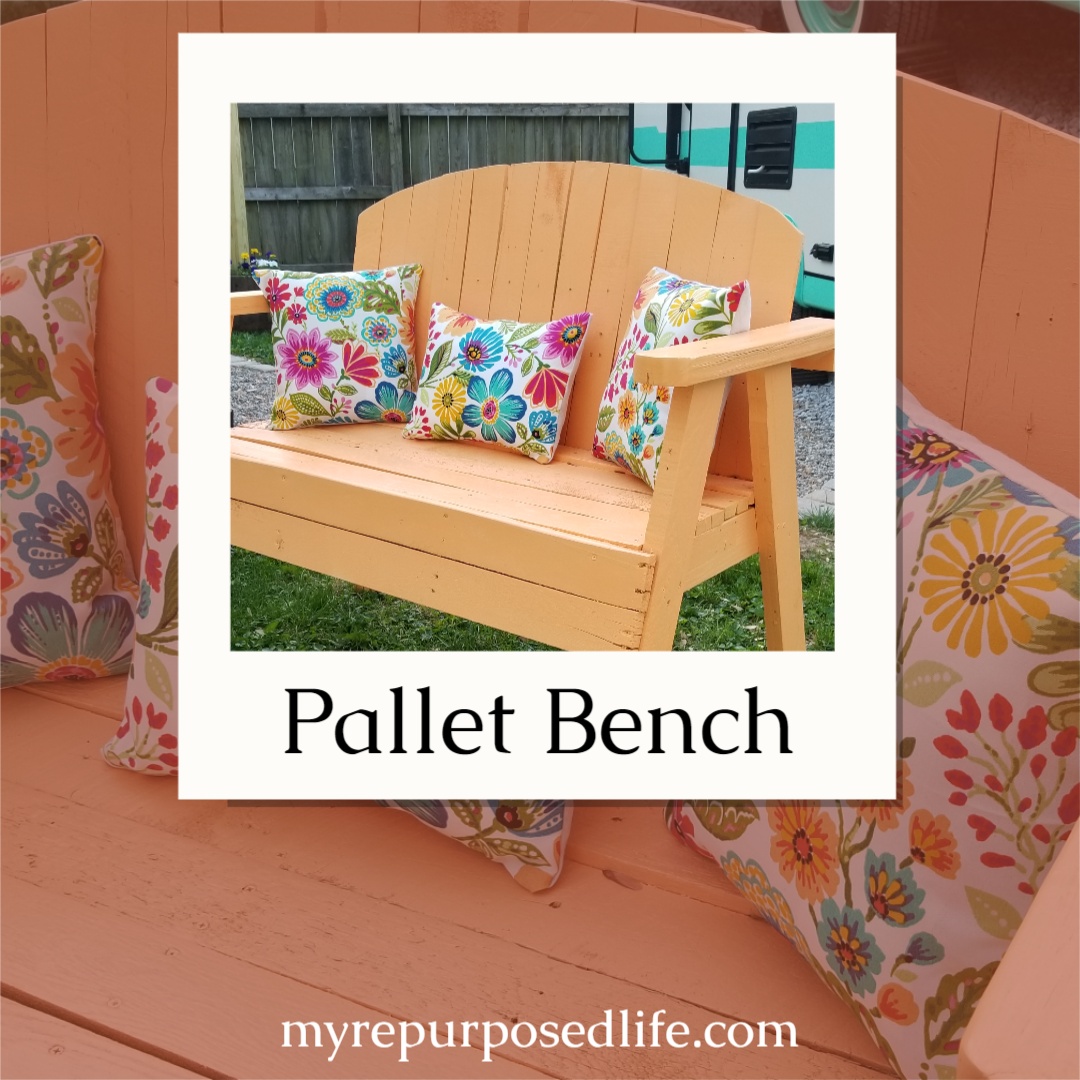 Pallet Love seat Bench - My Repurposed Life®