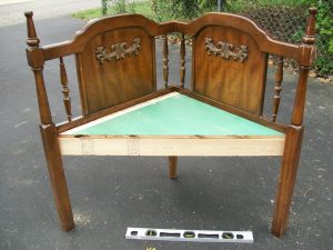 Pretty Headboard Bench