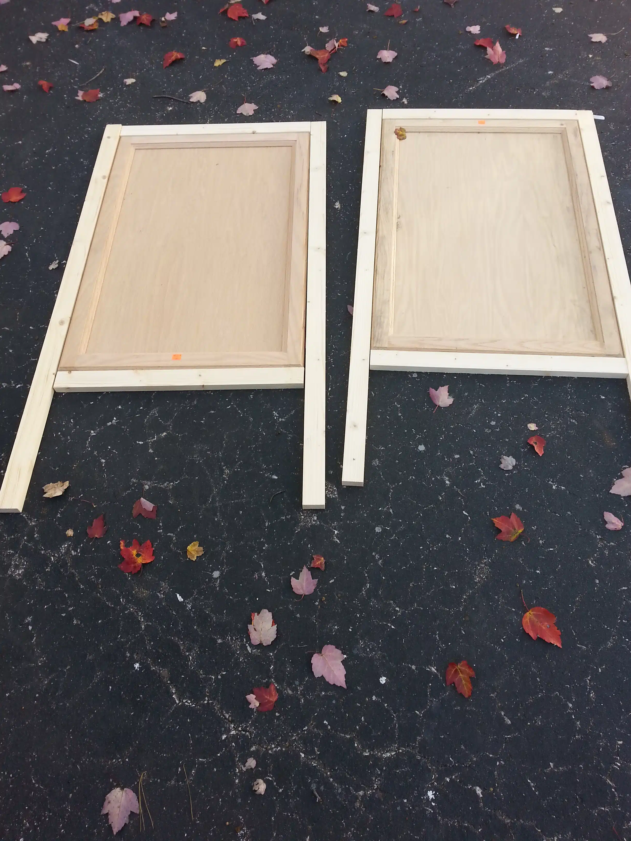 DIY Chalkboard Easel