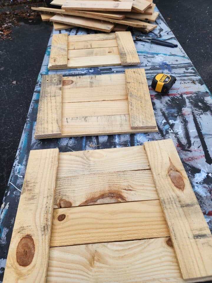 Pallet Wood Tree Collar | Simple Design You Can Make - My Repurposed Life®