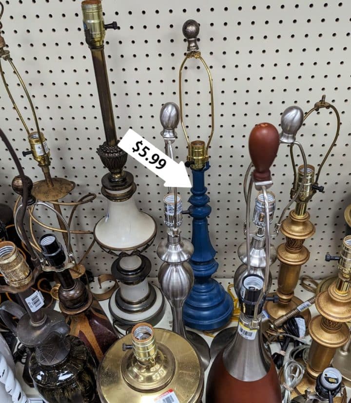 Painting a Thrift Store Lamp - My Repurposed Life®