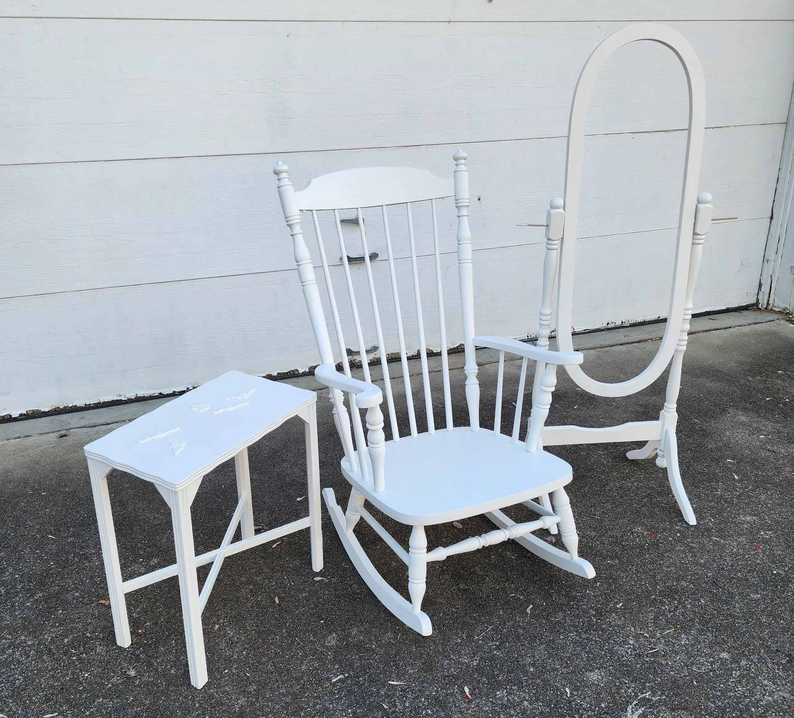 Wooden Rocking Chair Makeover - My Repurposed Life®