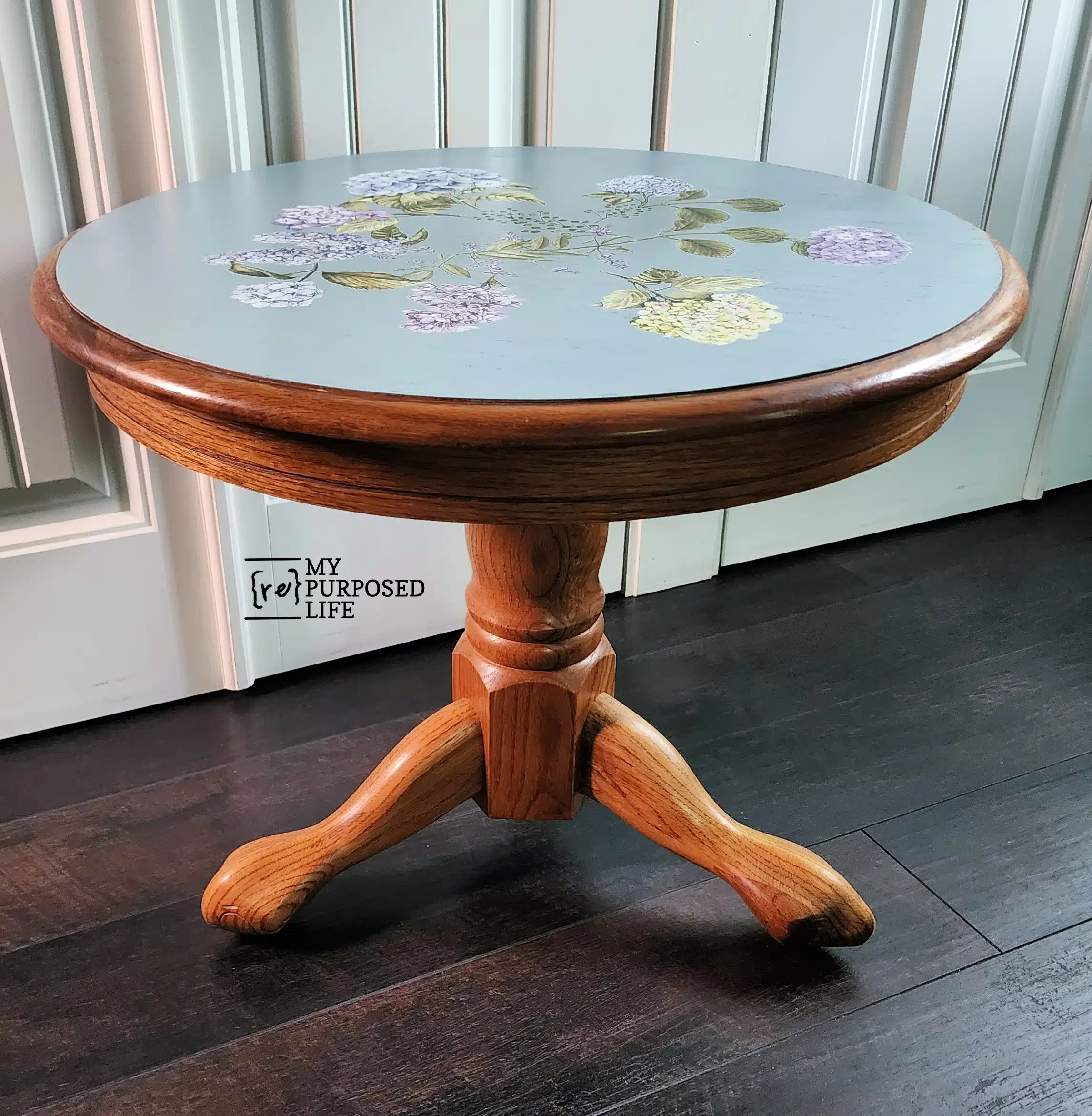 Small Pedestal Coffee Table Makeover - My Repurposed Life®