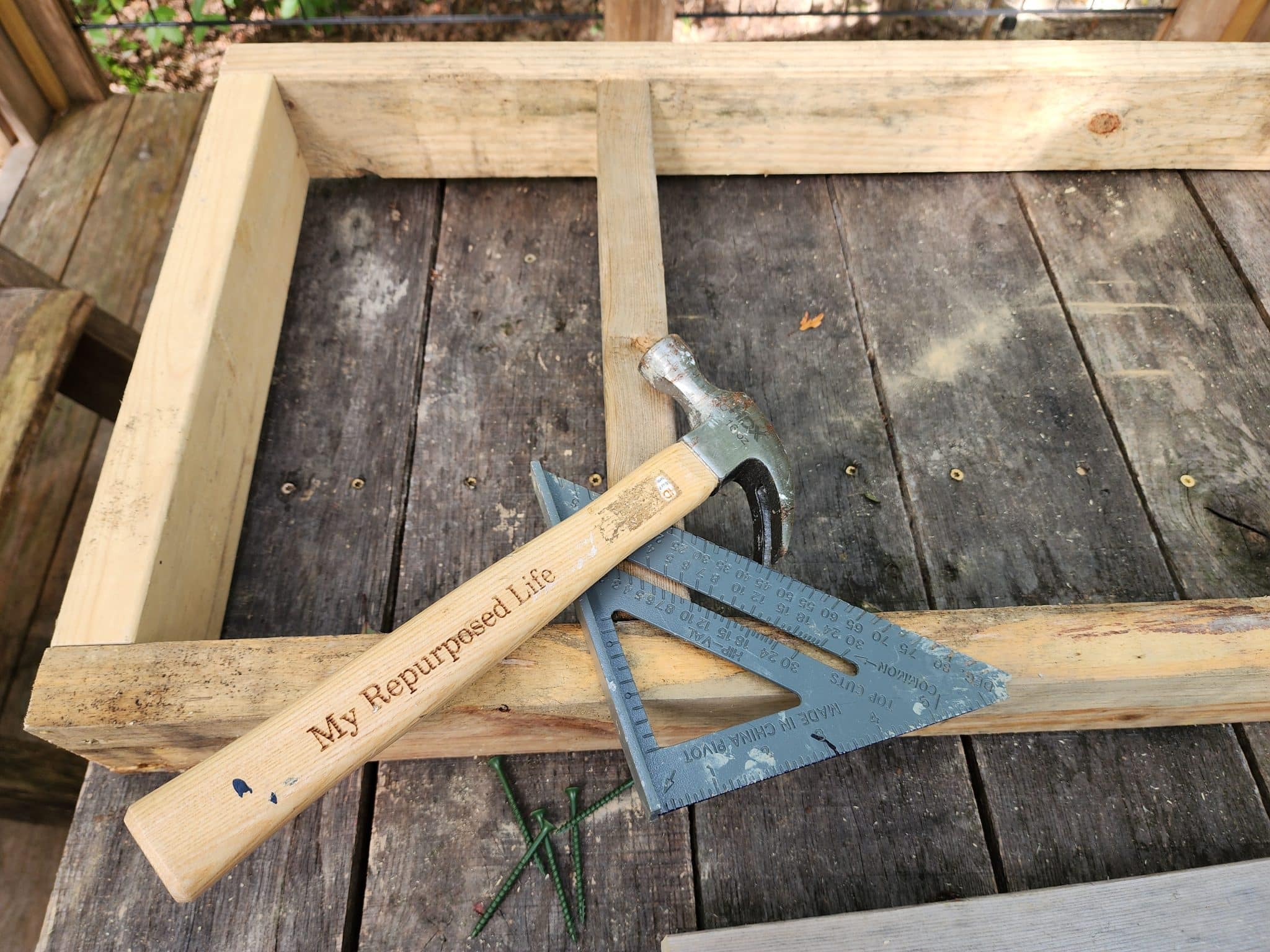 Scrap Wood 2x4 Outdoor Sofa - My Repurposed Life®