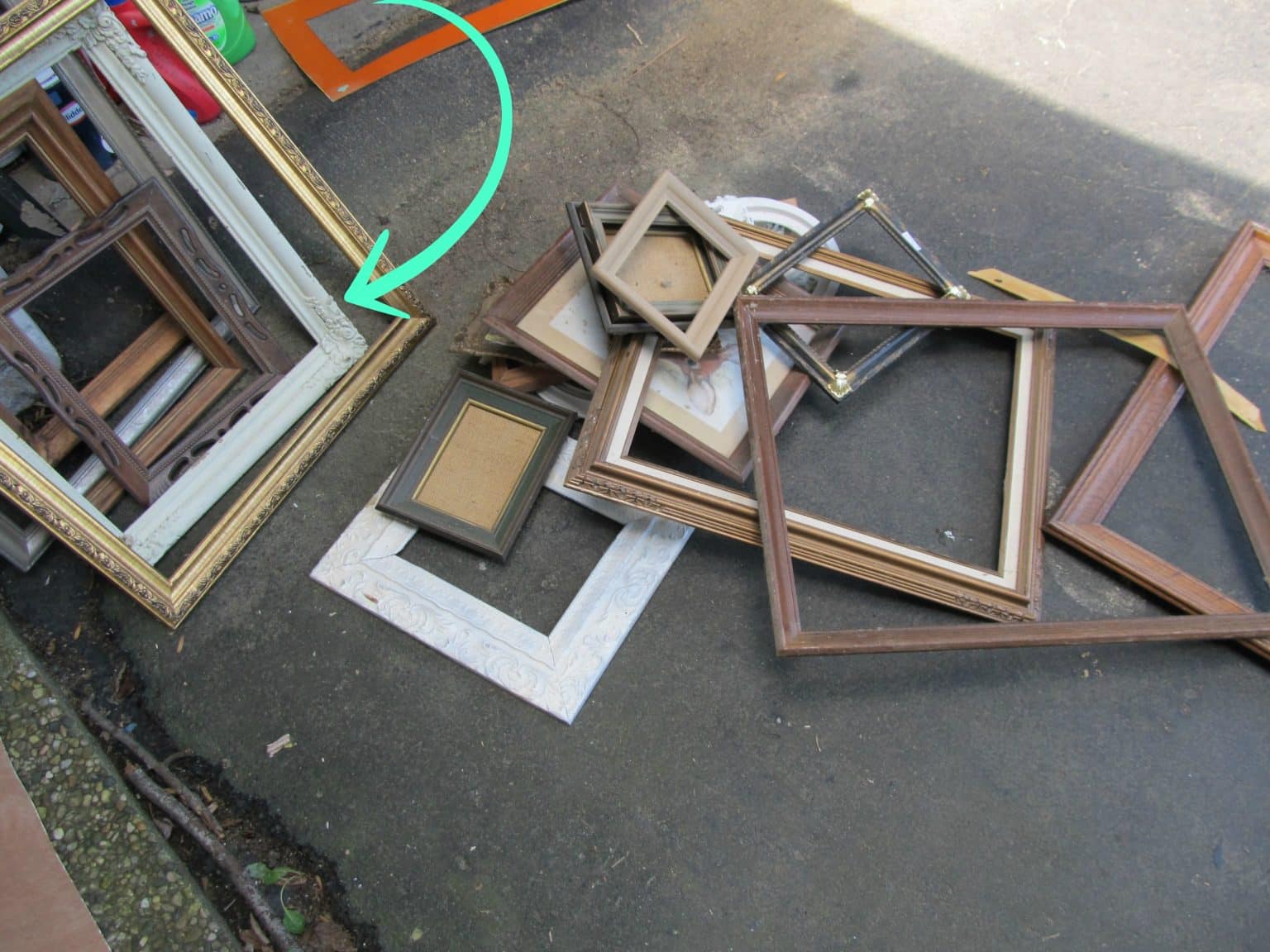 How to make an easy shadow box out of a picture frame. Newbie project.